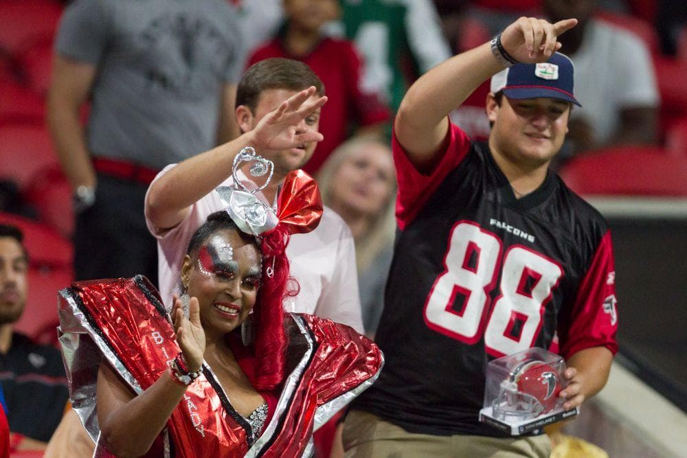 The 32 Craziest NFL Team Fan Bases - All NFL Team Fan Bases, Ranked