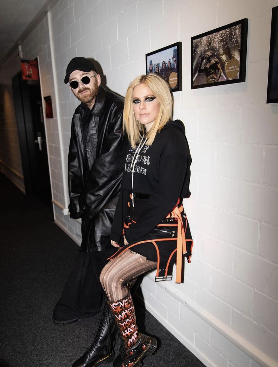 20+ Celebrities With Short Legs And A Long Torso
