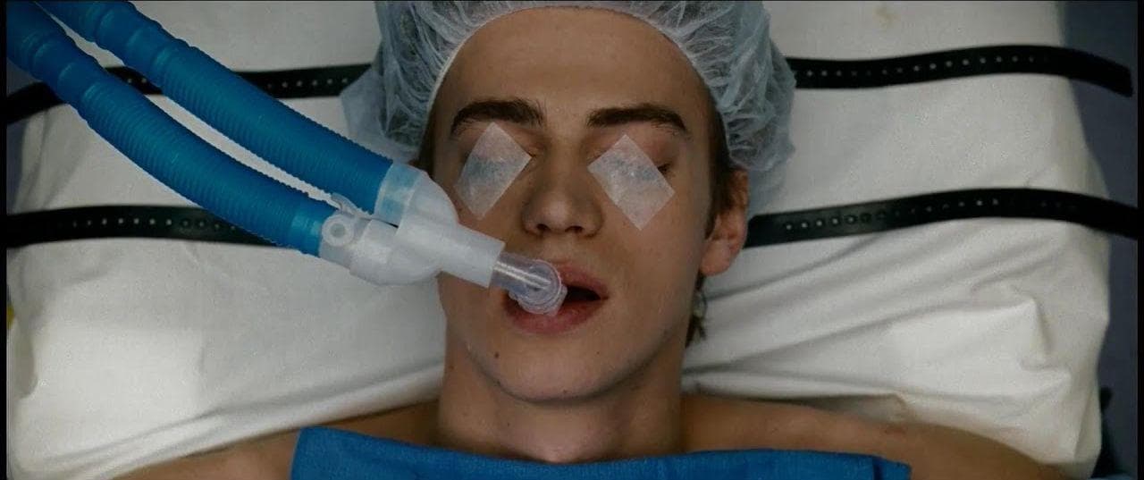 13 Disgusting Movie Surgery Scenes That Are Worse Than Death