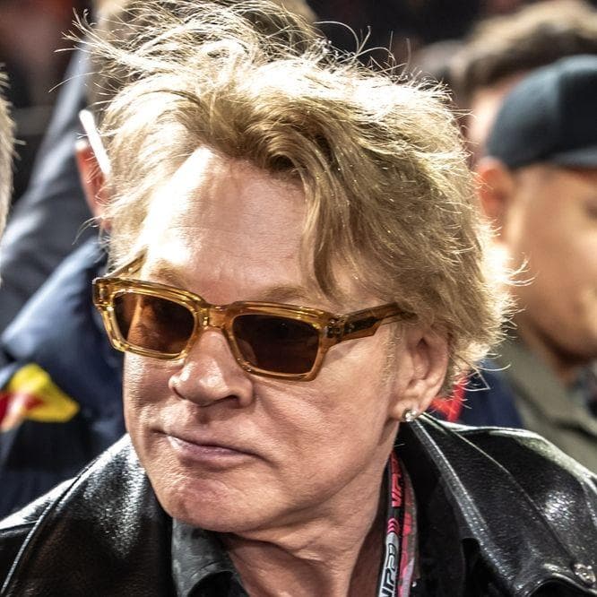 Celebrities Born in 1962 | List of Famous Men & Women Born in 1962