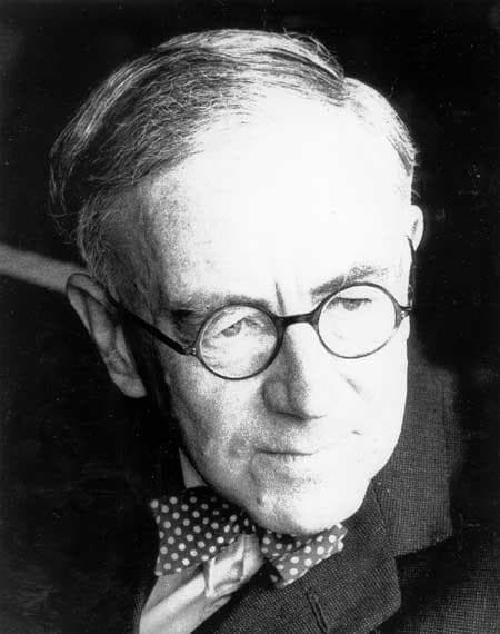 Famous Historians from England | List of Top English Historians