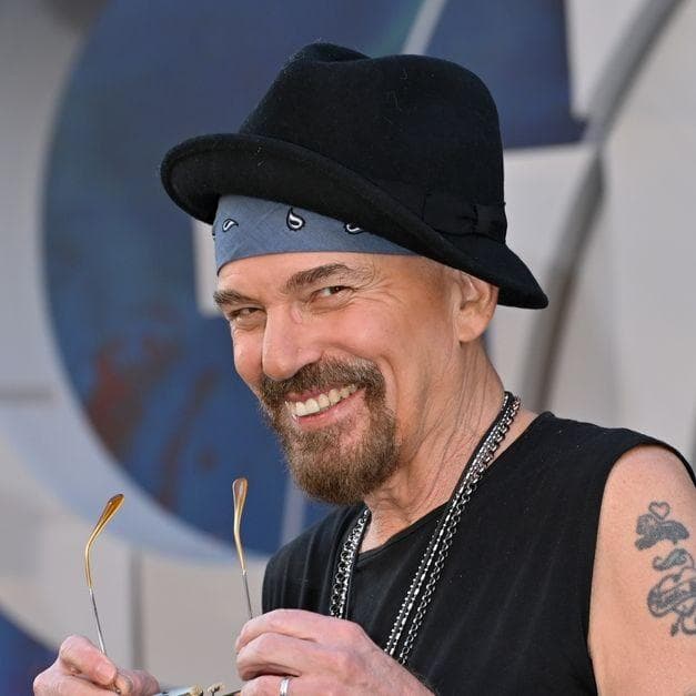 Celebrities Born in 1955 | List of Famous Men & Women Born in 1955