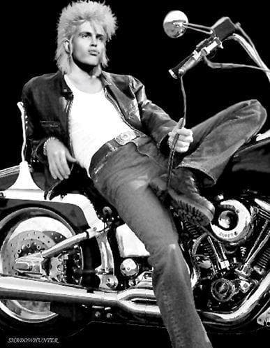 22 Celebrities Who Were In Motorcycle Accidents (And Lived)