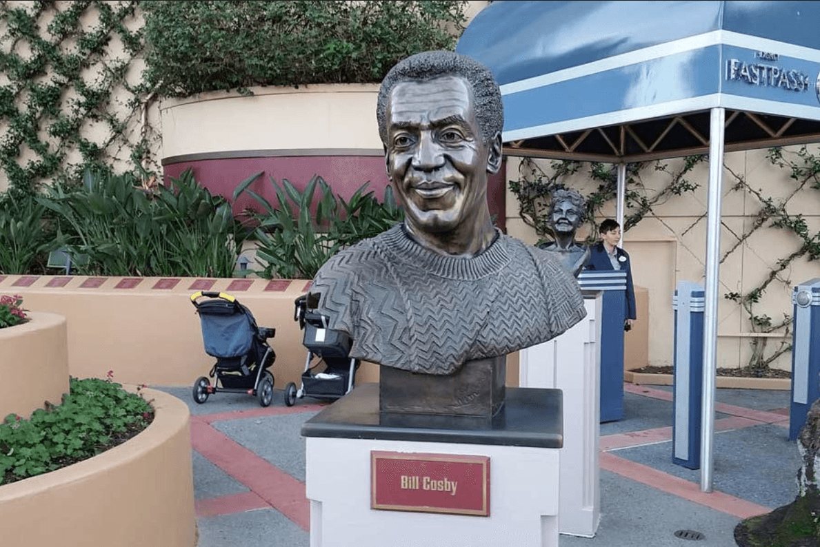 Disgraced Statues | Monuments That Were Removed Because the Person is Bad