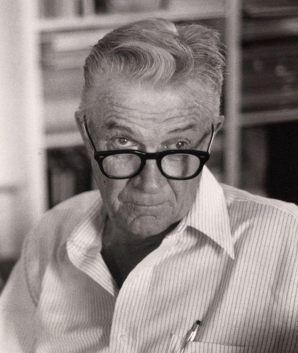 Dead Authors: 2013 Authors and Writers Who Died