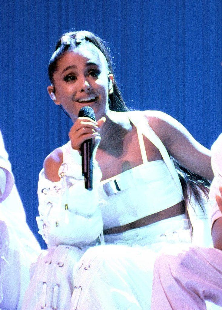 345 Famous Cancer Celebrities