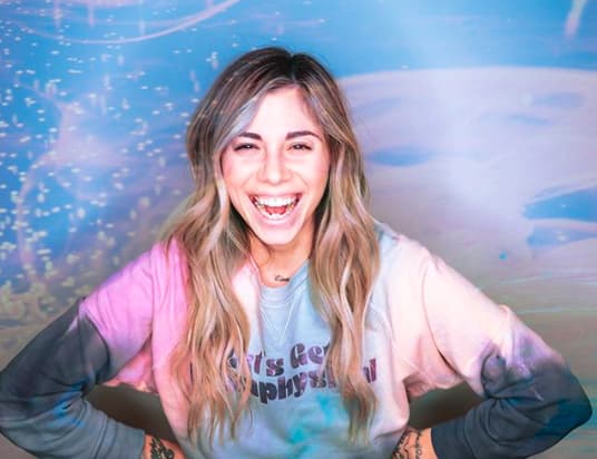 Famous Female Pianists | List of Top Female Pianists