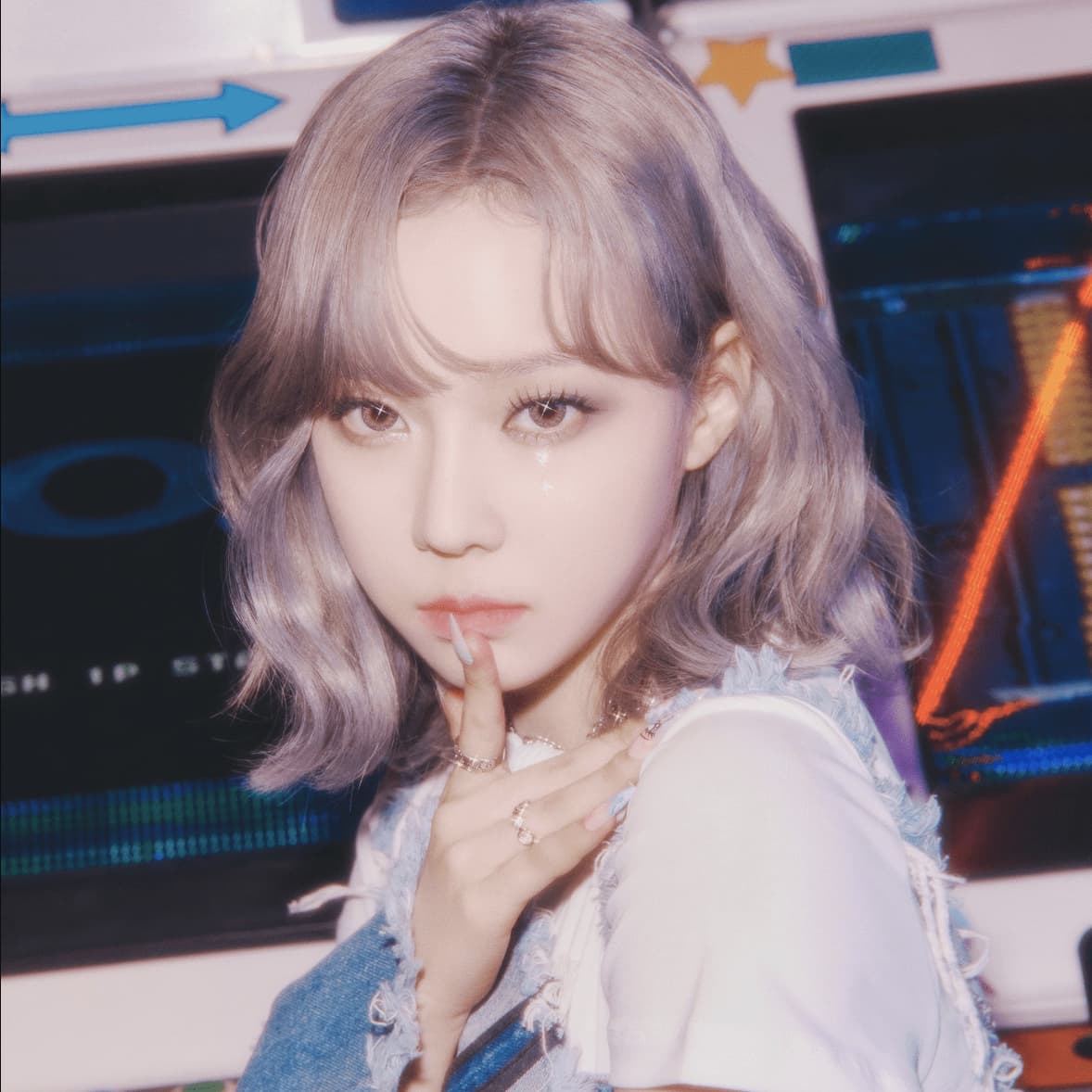 20+ K-pop Idols Who Are INTJ, Ranked By Fans