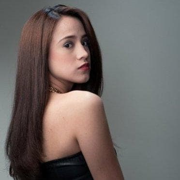 Celebrities Born in 1995 | List of Famous Men & Women Born in 1995