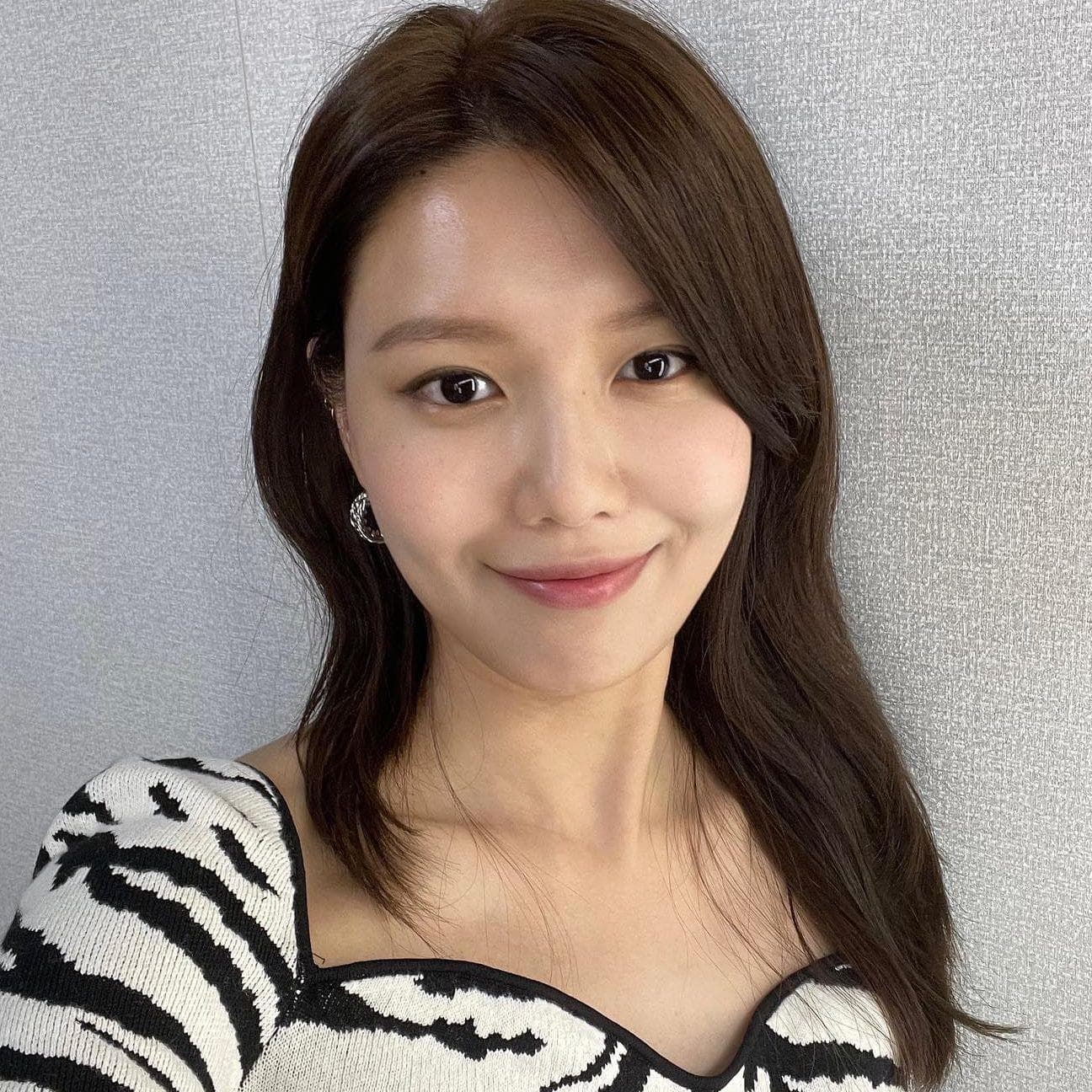 Famous Female Disc Jockeys | List of Top Female Disc Jockeys