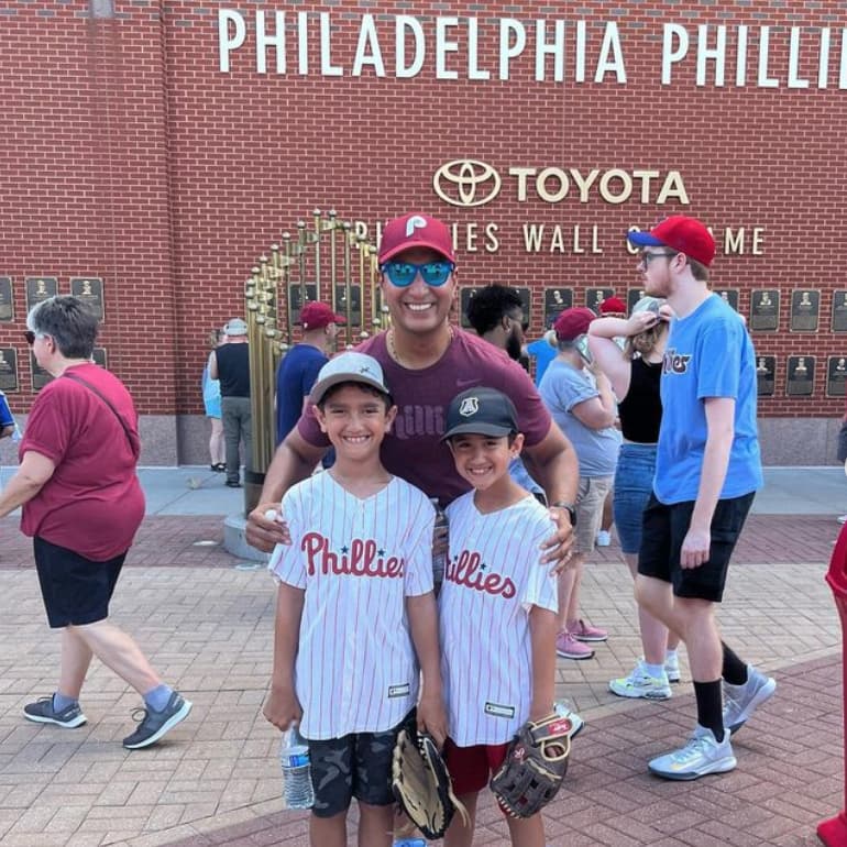 Celebrity Phillies Fans | Celebrities at Philadelphia Phillies Games