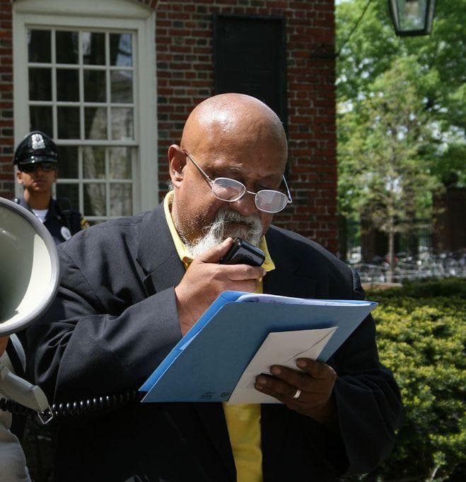 15 Politicians Who Were Caught Taking Bribes
