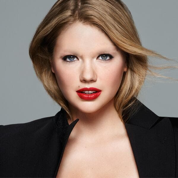 22 Hilarious Pictures of Famous Actors Without Eyebrows