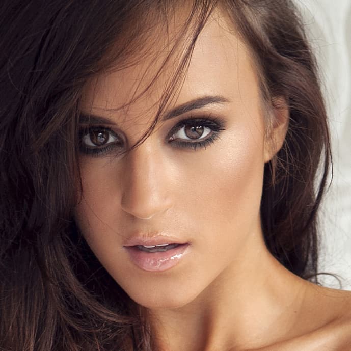 The 165 Most Beautiful British Women & Celebs, Ranked