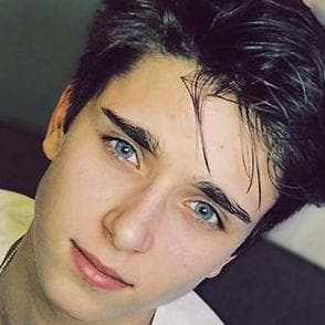 30+ Popular TikTok Boys To Follow