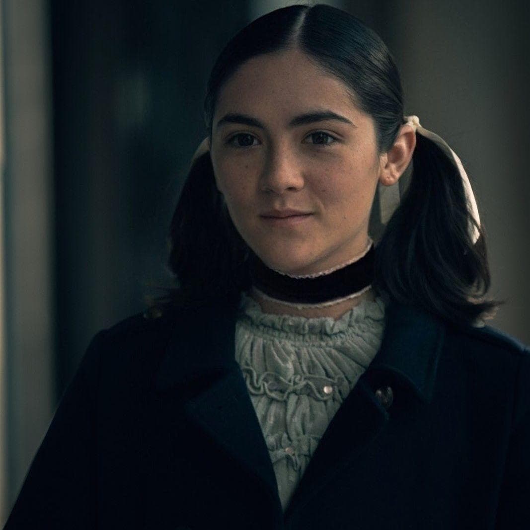 16 Female Horror Villains Who Will Scare You Half To Death