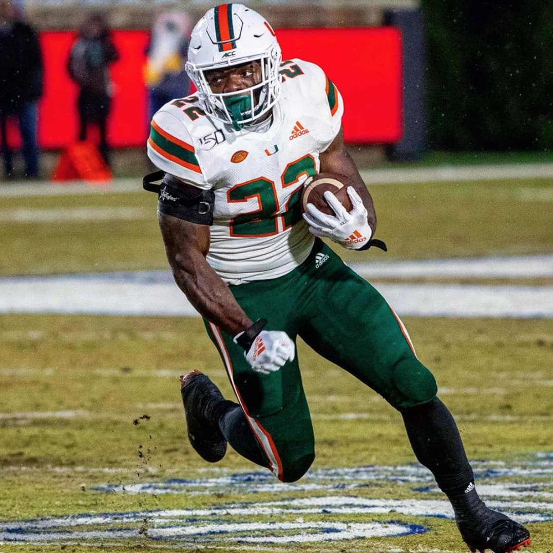 The 25 Best College Football Uniforms Of 2019, Ranked By Fans