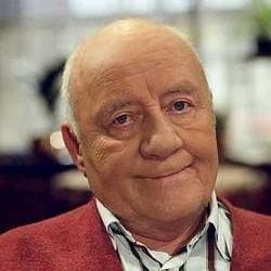 Famous Comedians from the Netherlands | List of Top Dutch Comedians