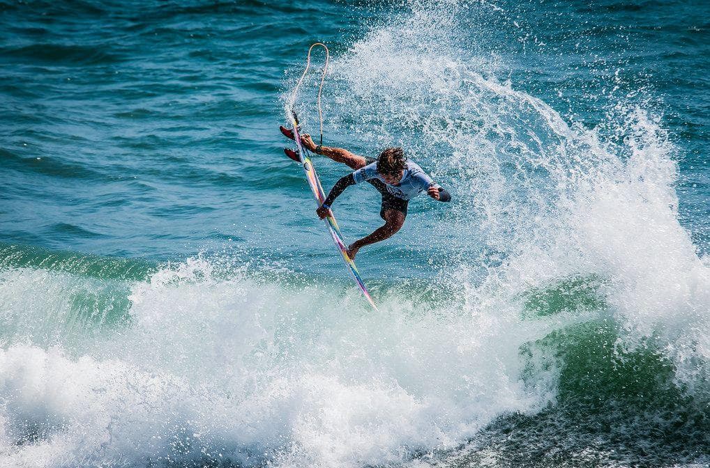 Famous Male Surfers | List of Top Male Surfers