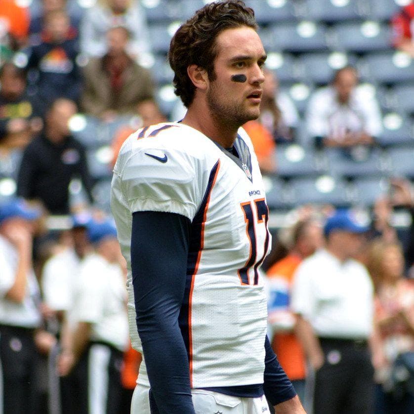 The 30 Tallest NFL Quarterbacks Of All Time, Ranked