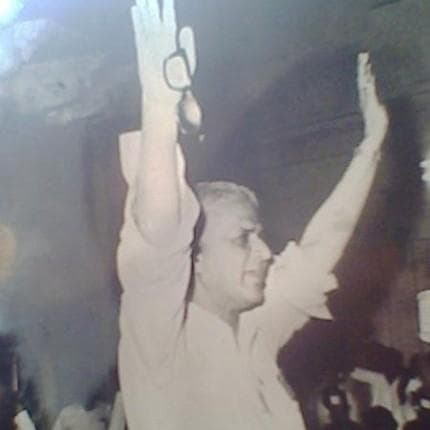 Famous Poets from Pakistan | List of Top Pakistani Poets