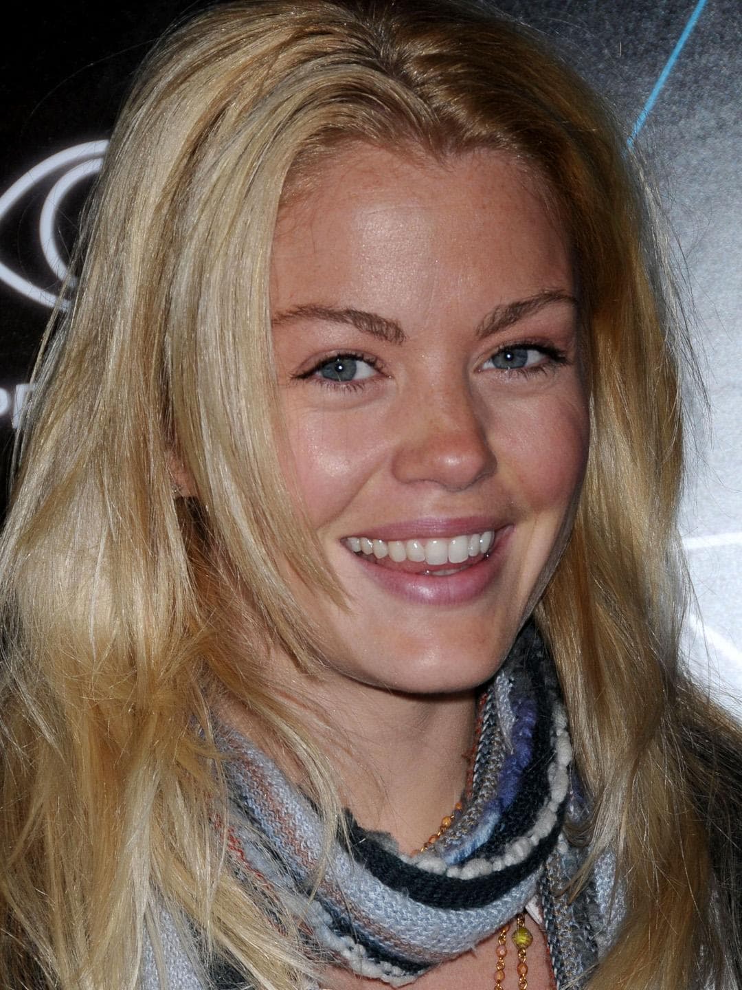 Hottest Canadian Actresses: List of Beautiful Celebrities from Canada