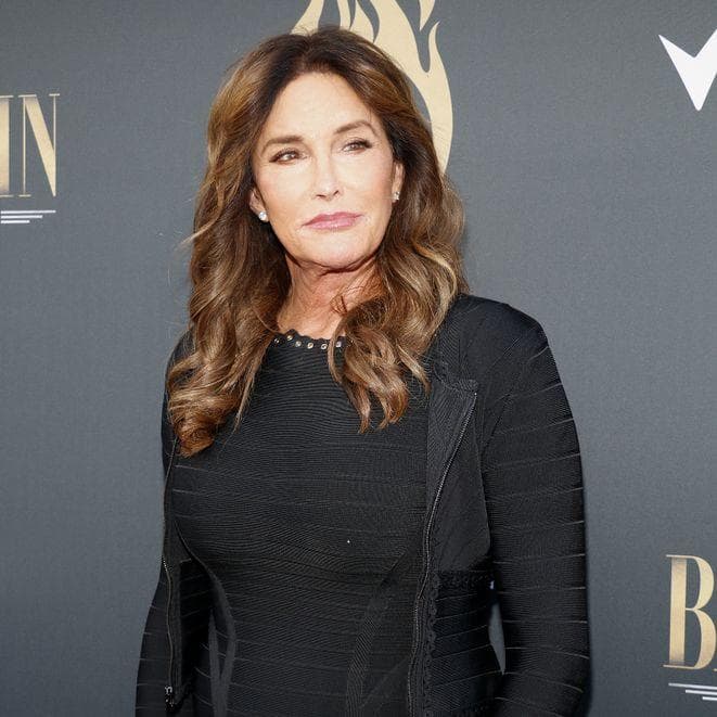 Left-Handed Celebrities | List of Celebs Who Are Left-Handed