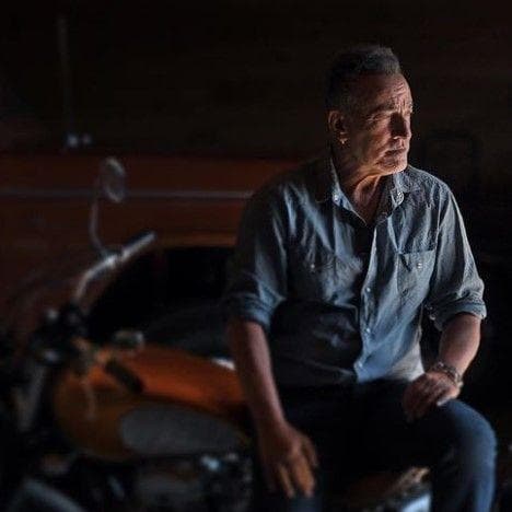 Celebrity Yankee Fans | List of Celebrities at Yankees Games