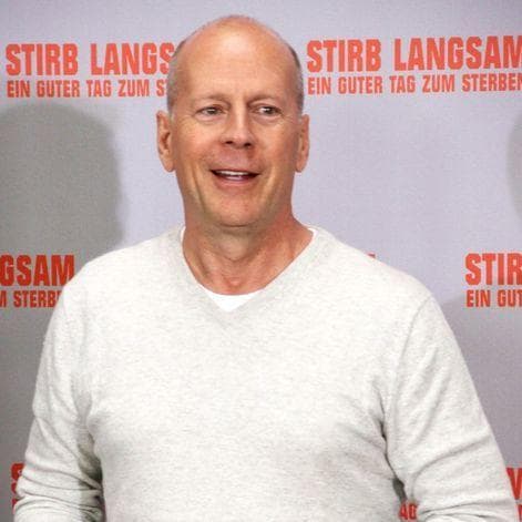 Famous Stutterers | List of Celebrities & People Who Stutter