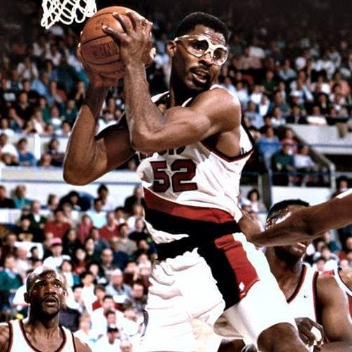 The 18 Best NBA Players Who Wore Goggles, Ranked