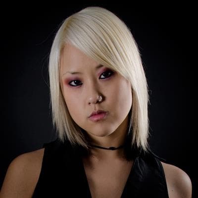 Best Female Hard Rock Bassists | List of Women Metal Bass Players