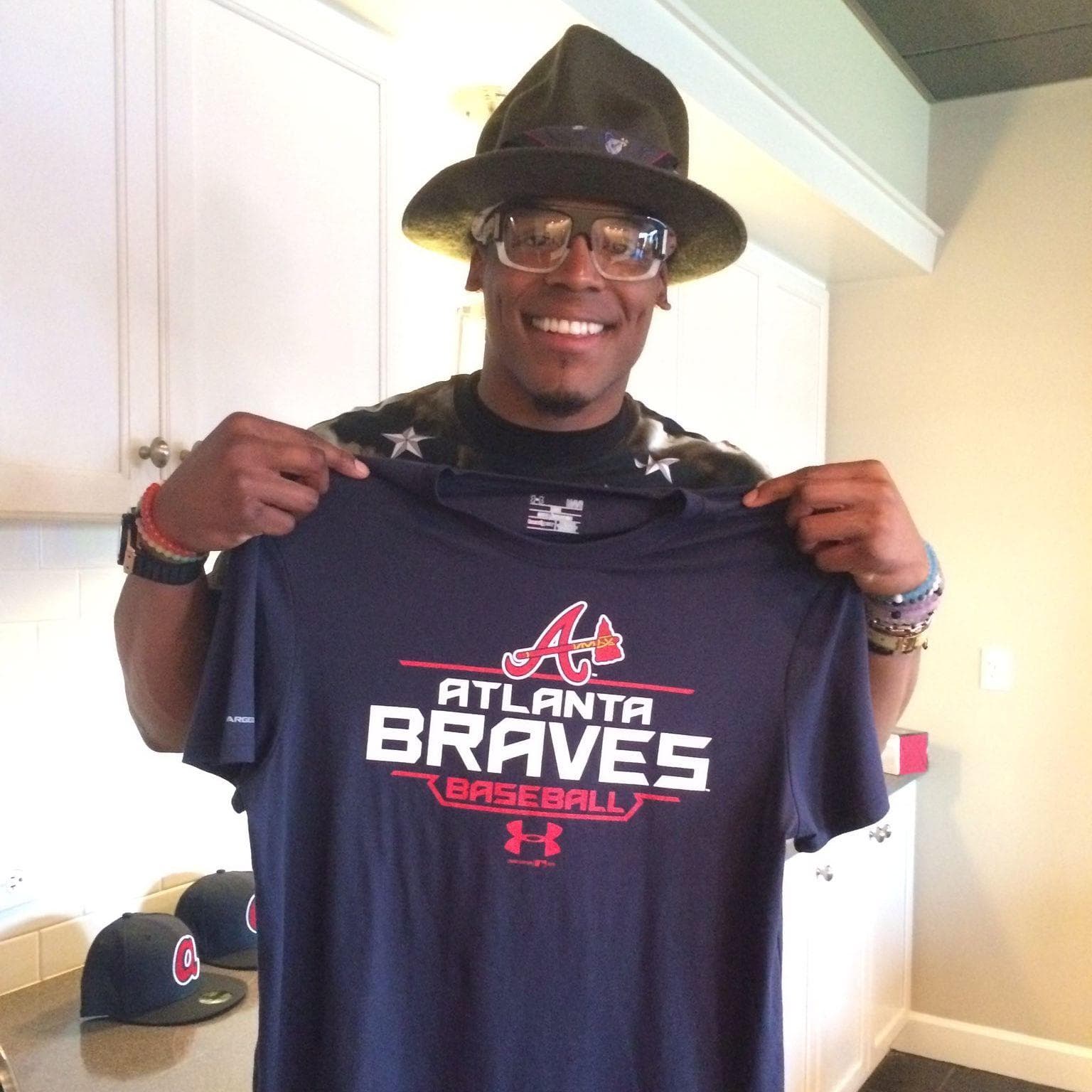 The 18 Most Famous Atlanta Braves Fans Of All Time