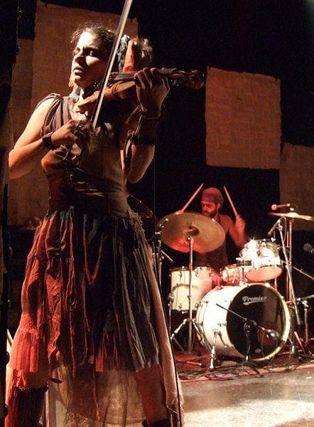 Famous Female Violinists | List of Top Female Violinists