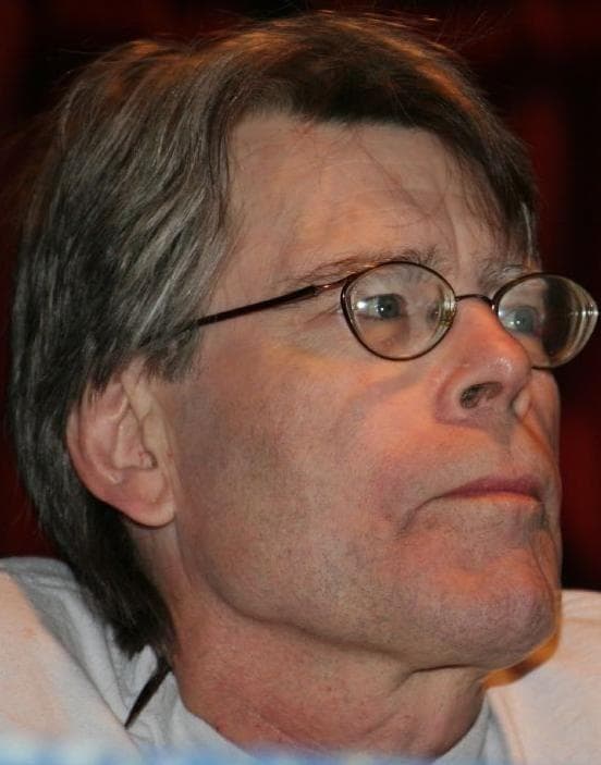 14 Celebrities Who Married Their College Sweethearts