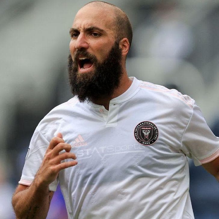 The Best Athletes Who Wore Number 20, Ranked By Fans