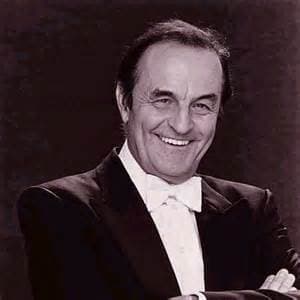 Celebrities Born in 1936 | List of Famous Men & Women Born in 1936