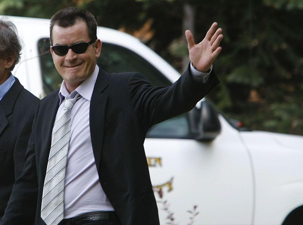 Celebrities Who Wear Hair Pieces (with Pictures)