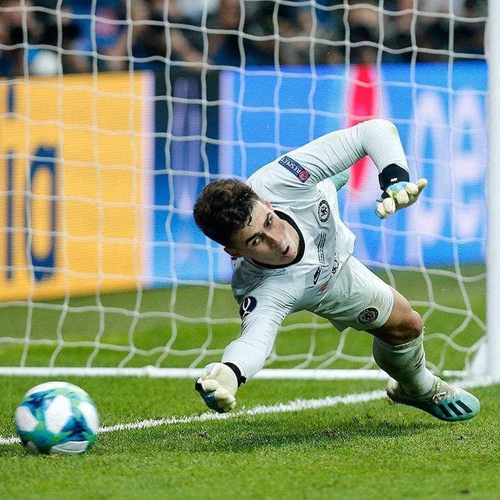 The 17 Best Chelsea Keepers Ever, Ranked By Soccer Fans