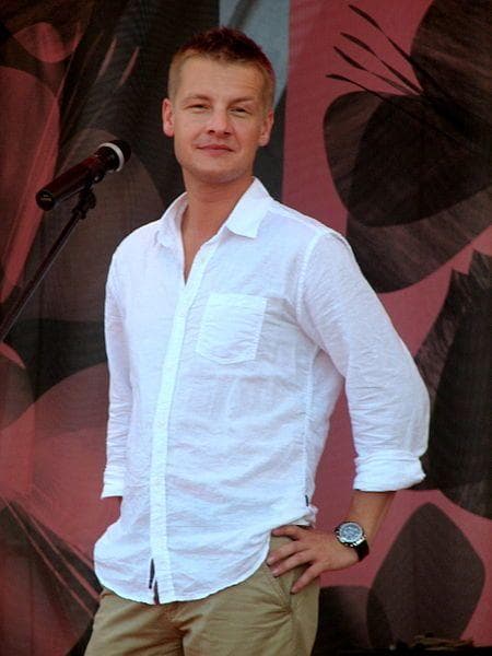 55+ Famous Twins: The Ultimate List of Celebrity Twins