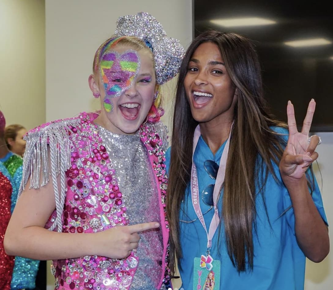 15 Celebrities Who Are Friends With JoJo Siwa, From Elton John To Miley ...