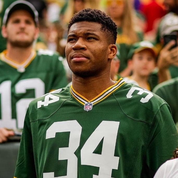 Celebrity Packer Fans | Celebrities at Green Bay Packers Games