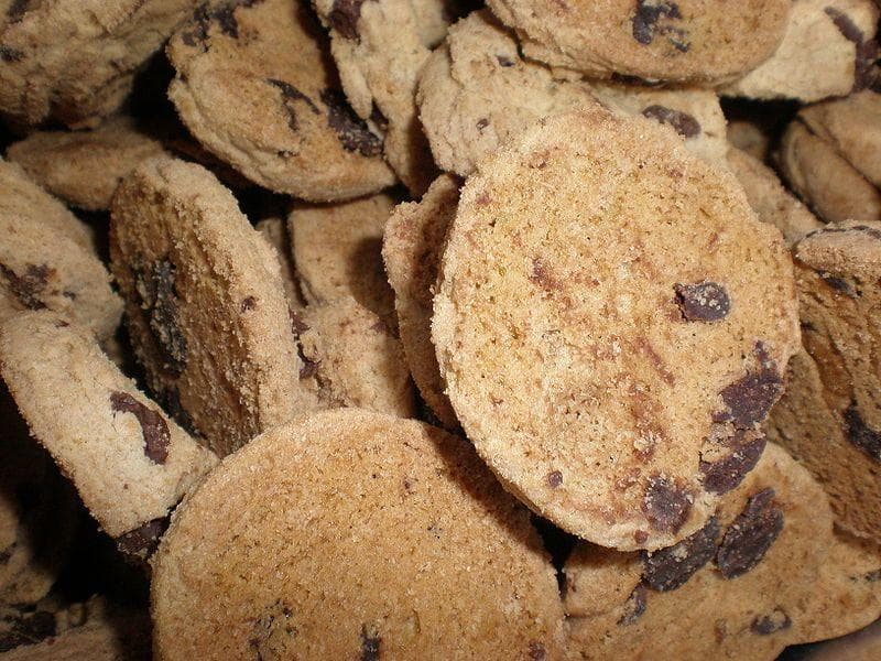 Facts About Popular '80s Snacks We Just Learned That Made Us Want To Go ...
