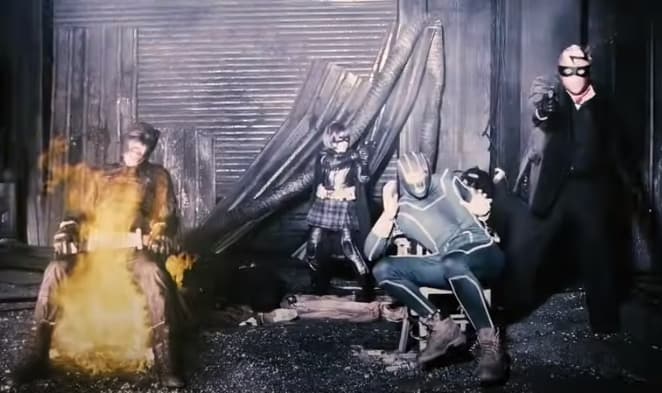 15 Times Movie Heroines Rescued Dudes In Distress