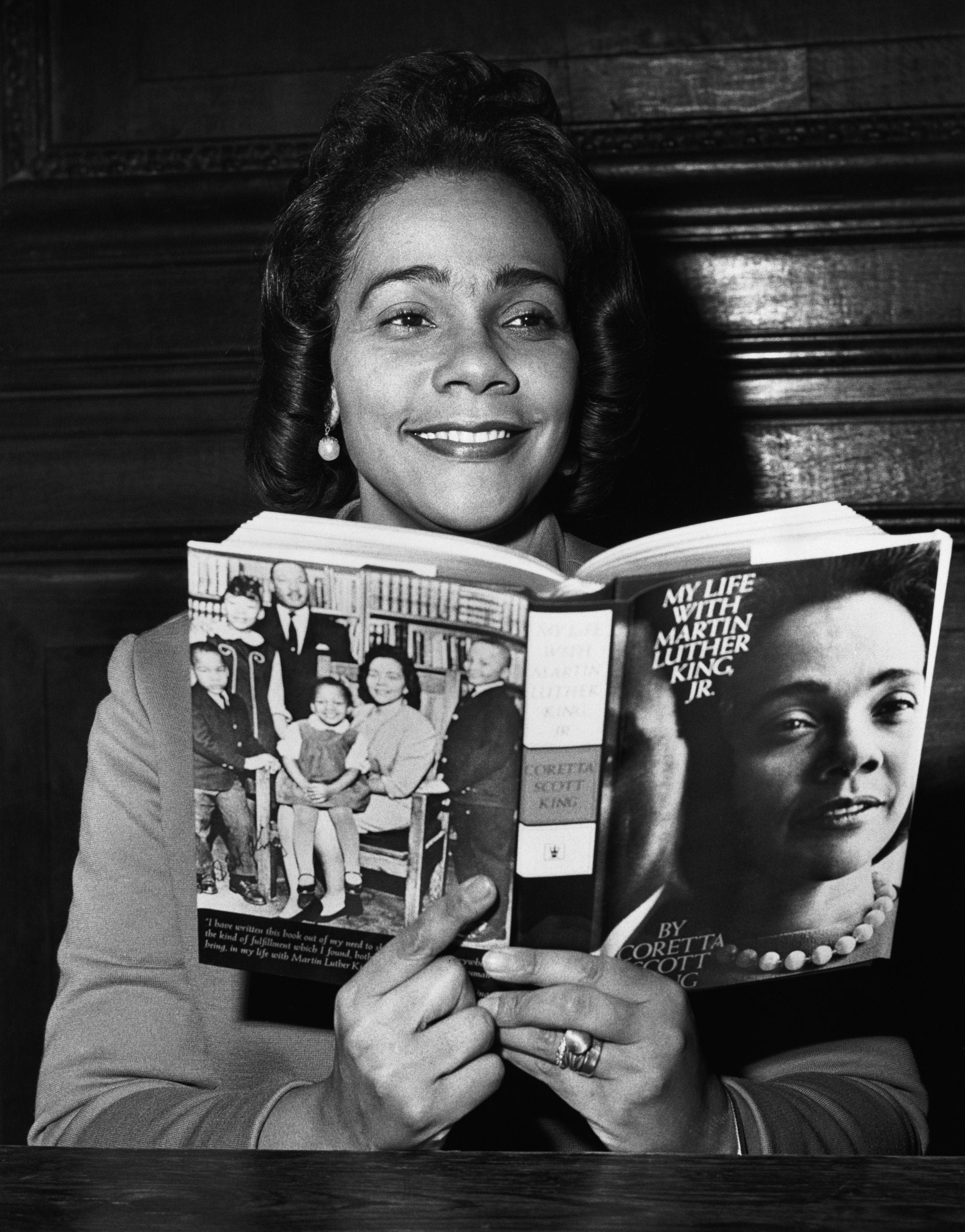 Famous Widows | List of Celebrities Who Were Widowed Young