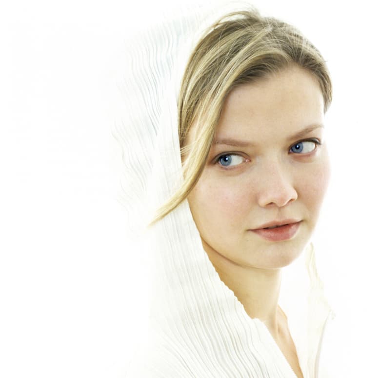 The 40+ Most Gorgeous Women Of Classical Music, Ranked