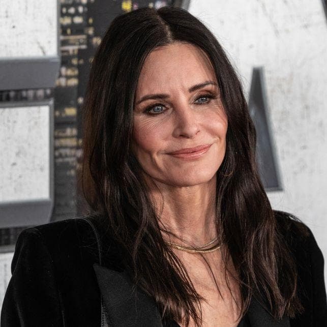 25+ Oval Face Celebrities