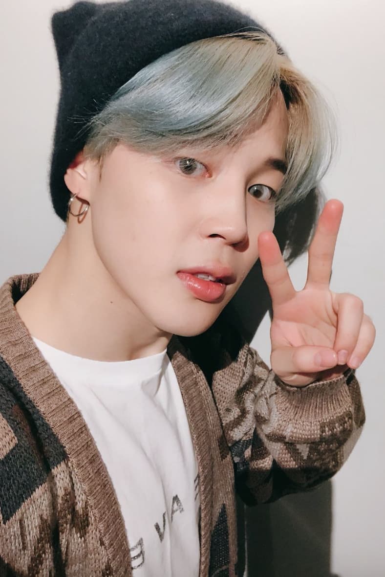 36 Celebrities Who Can Show You How To Rock Blue Hair