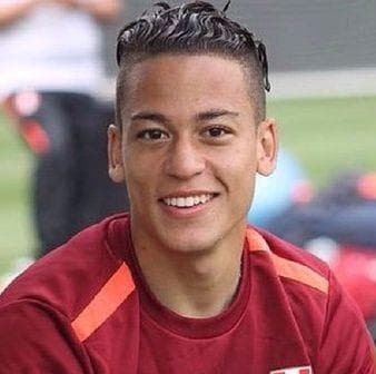 Best Peruvian Soccer Players | List of Famous Footballers from Peru