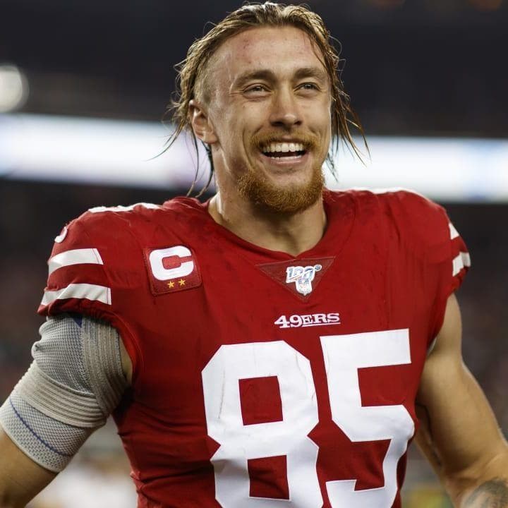 The Top 21 TEs In The NFL Right Now, Ranked By Fans