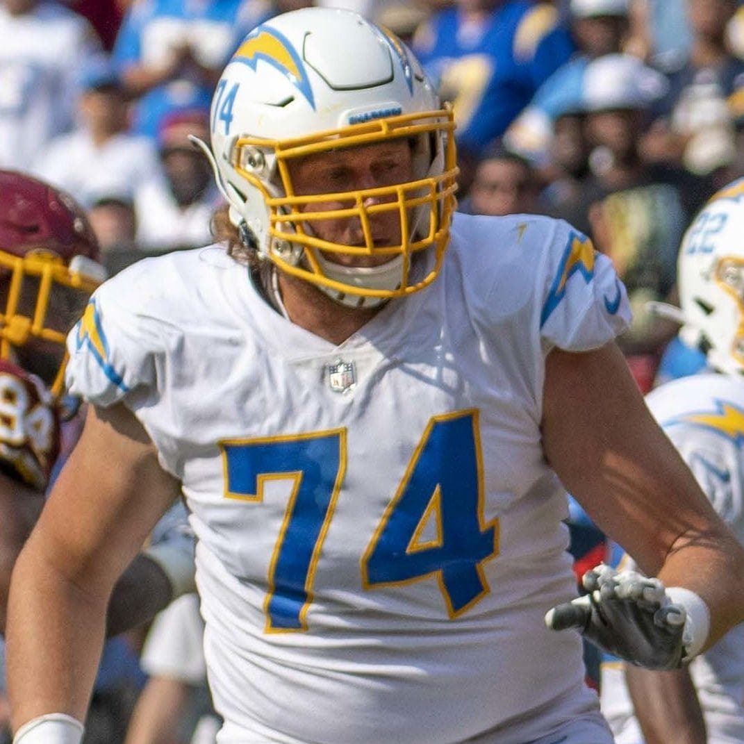 The 25+ Tallest NFL Players Right Now, Ranked